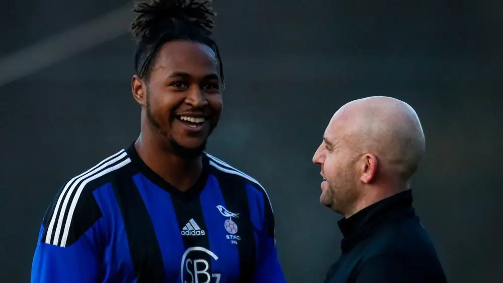 Justin Clayton among five signings confirmed by Bracknell Town