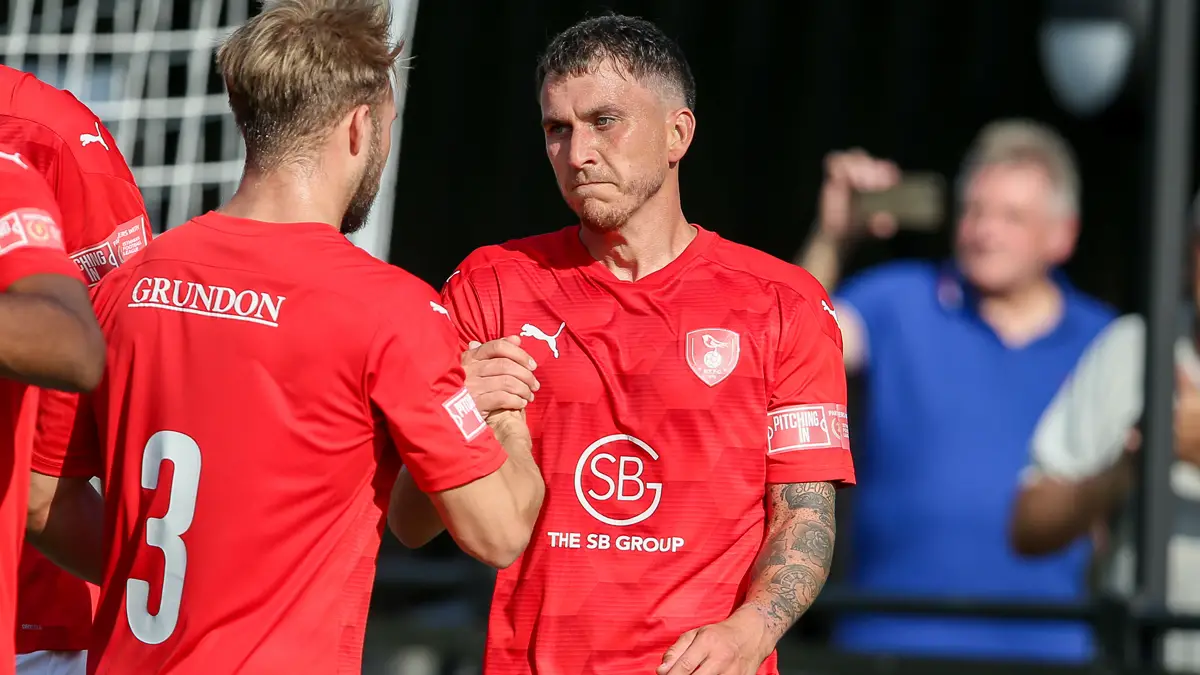 Maidenhead United legend Dave Tarpey announces retirement – Football in ...