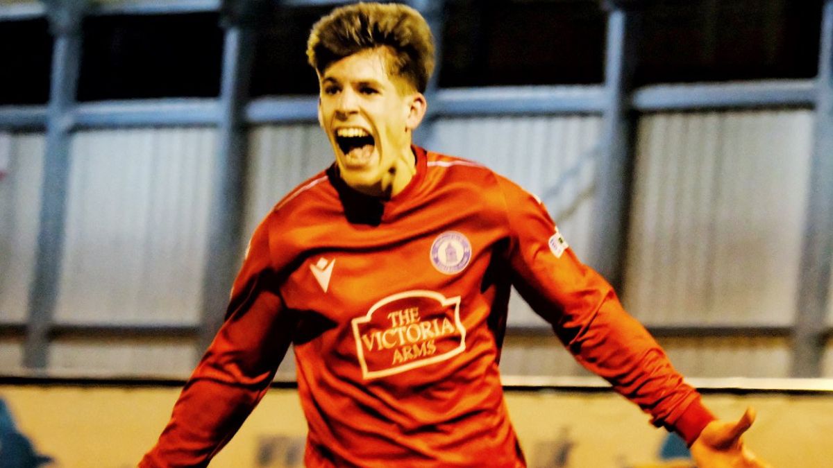 Sensational Tom McClellan strike seals Burghfield County Cup win ...