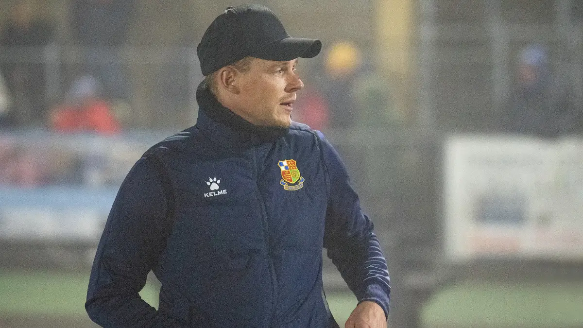 Bracknell Town appoint ex-Notts County assistant to Bottom Meadow hot ...